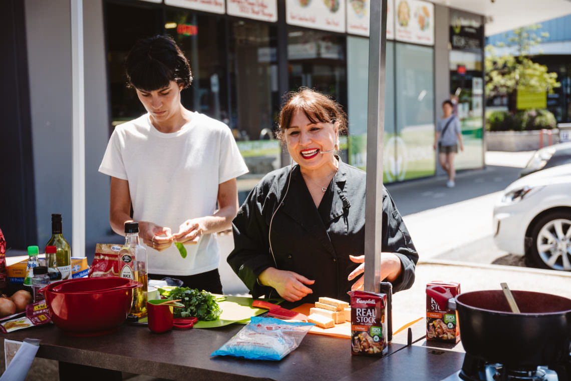 Bespoke Cooking Demonstration draws a crowd at Polaris 3083 | DealCorp